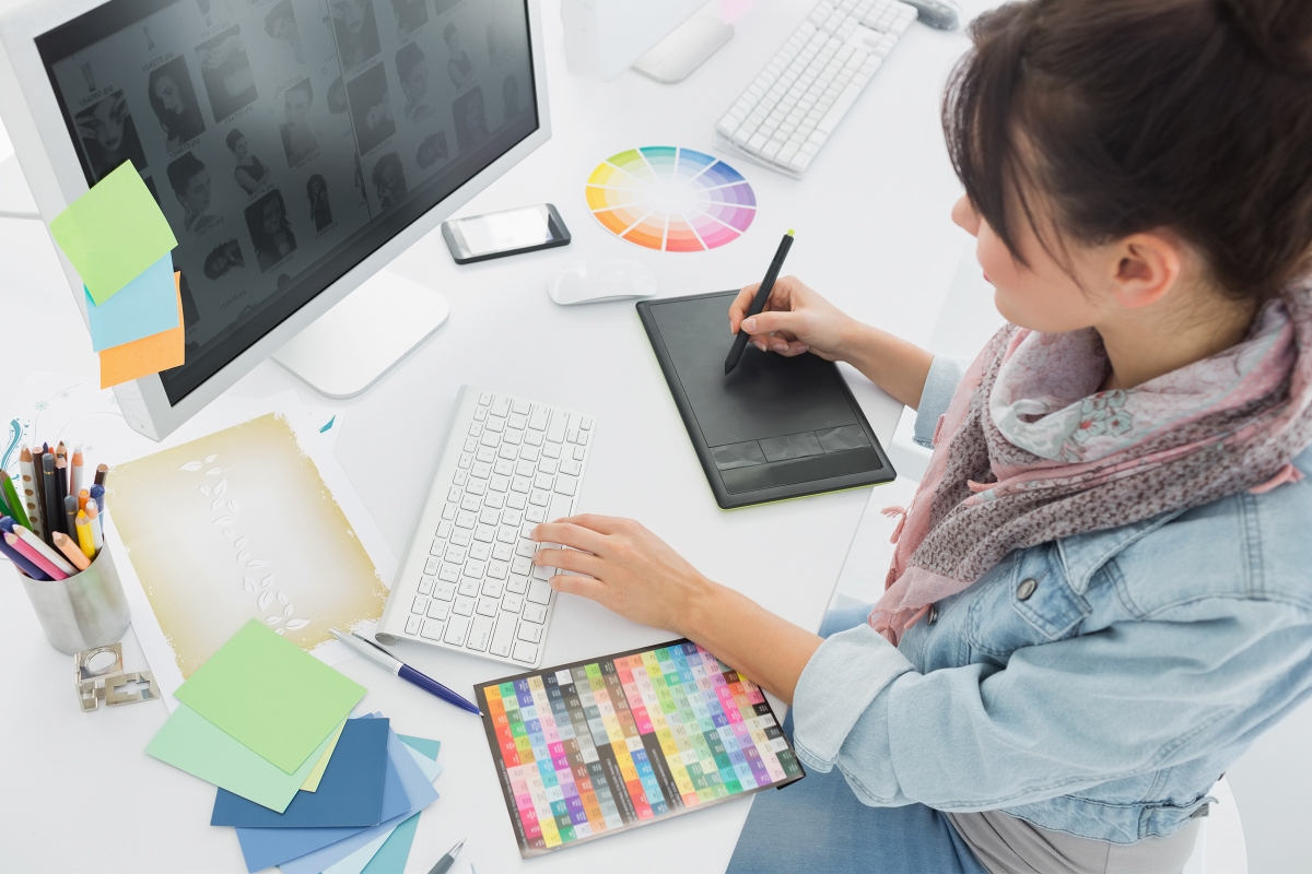 What Can a Graphic Designer Do for My Business? - Guru Blog
