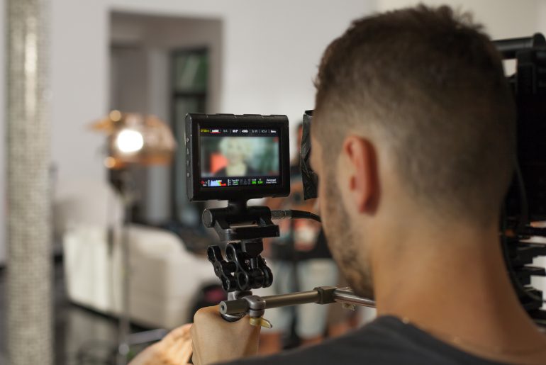 What Are the Most Important Qualities of a Videographer? - Guru Blog